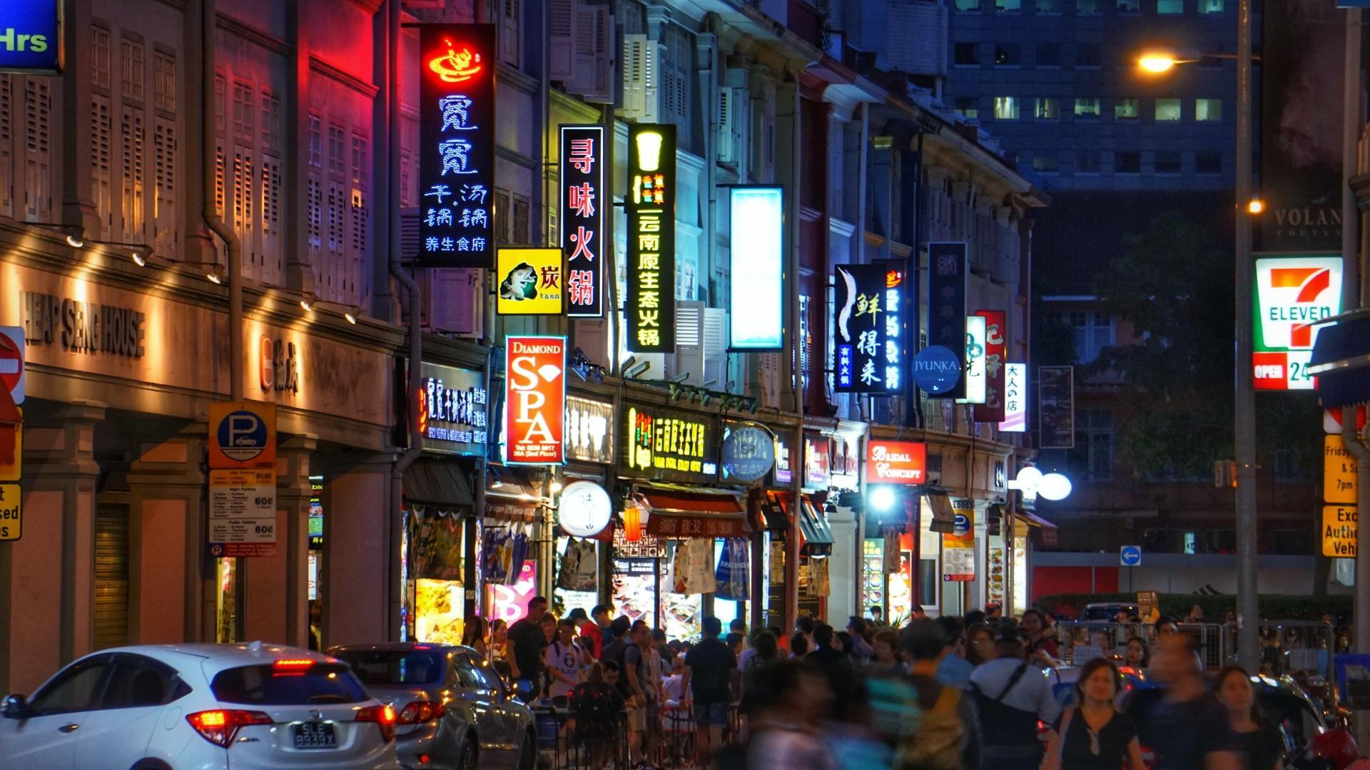 Singapore (55-210) | Scrolller