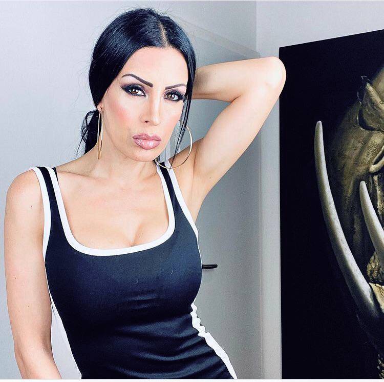 Sissy can come in for task Snapchat-Goddessdivine22 | Scrolller