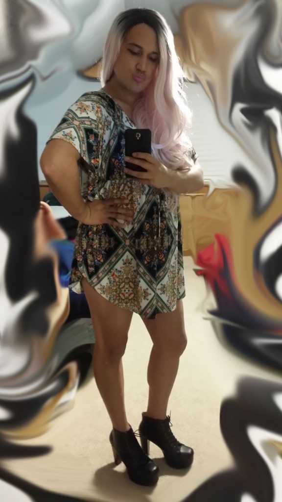 Sissy Kendall | Scrolller