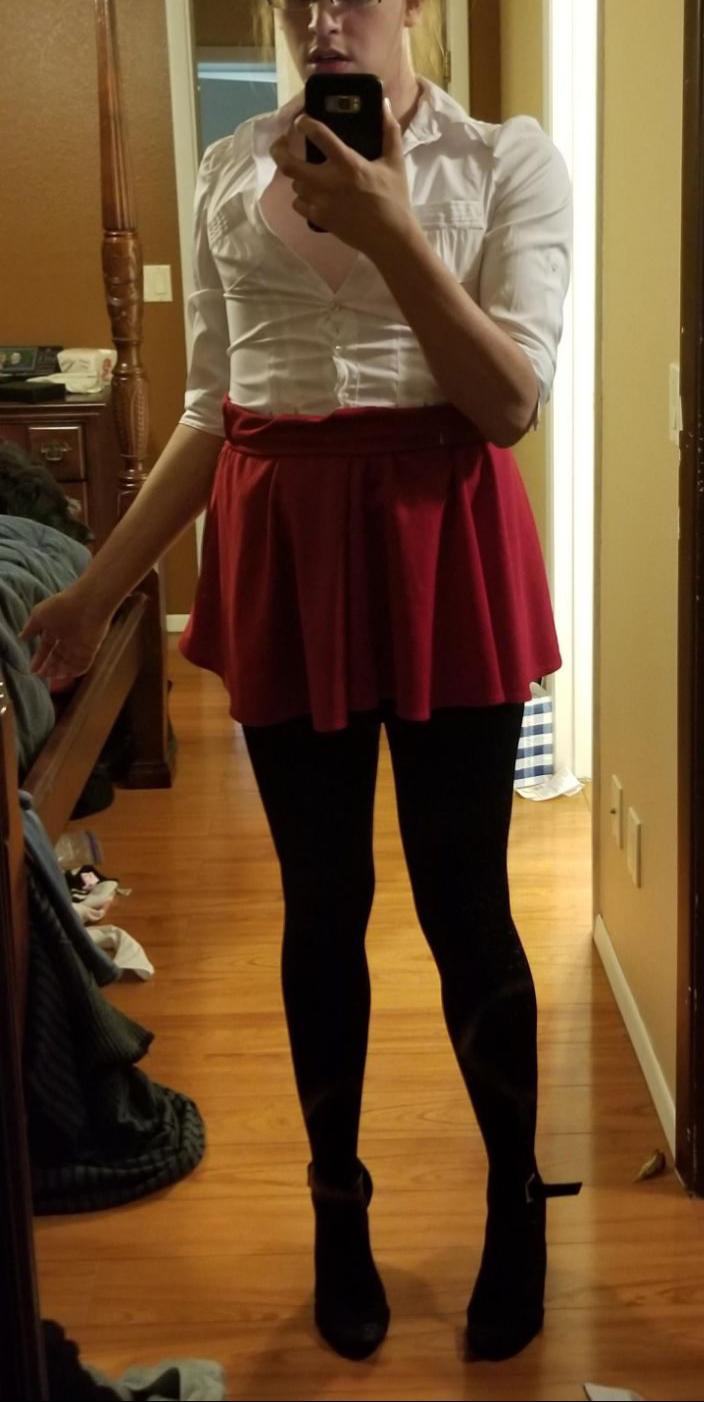 Sissy Looking To Be Mind Broken Into A Desperate Bitch Needing Alpha