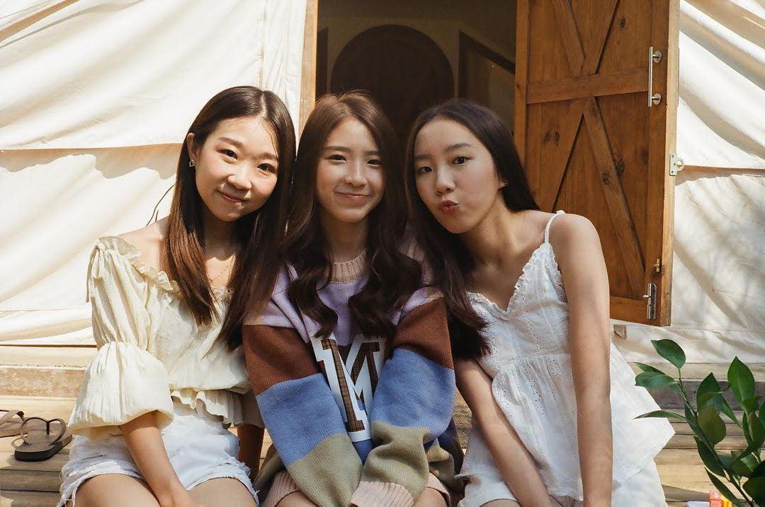 sisters sisters | Scrolller