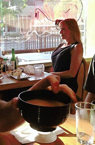 Sitting at the bar... Suddenly... Kari! | Scrolller