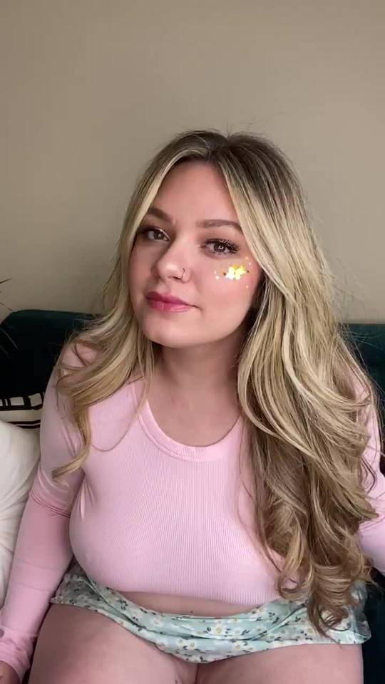 Slo-mo thigh jiggle 😌 | Scrolller