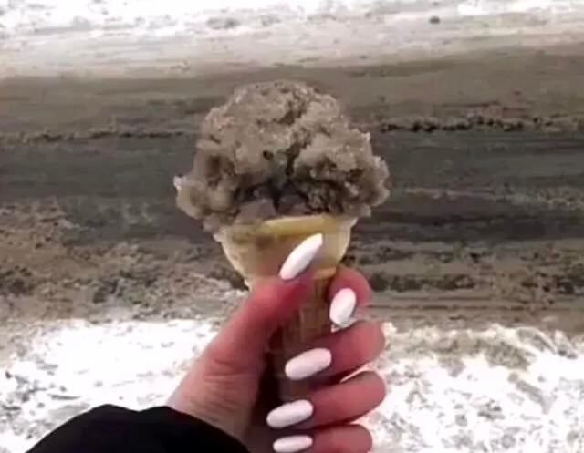 Sludge Cream | Scrolller