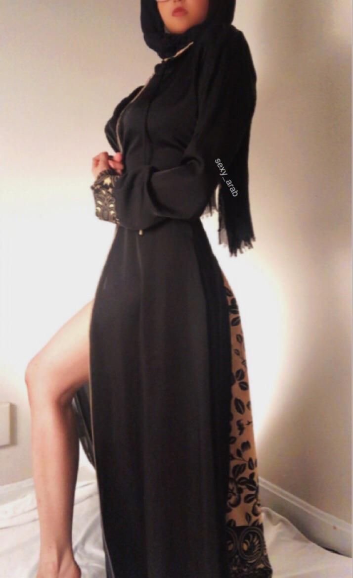 Feeling slutty in this abayah | Scrolller