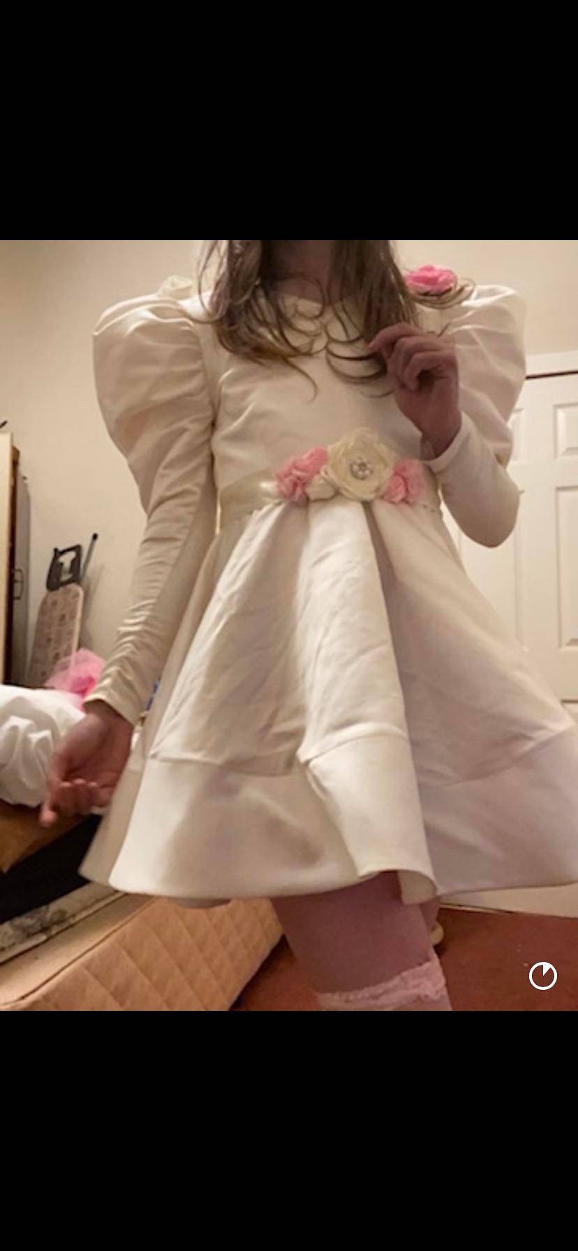 Slutty Short Dress For Super Easy Access Or Is It Hehe Scrolller