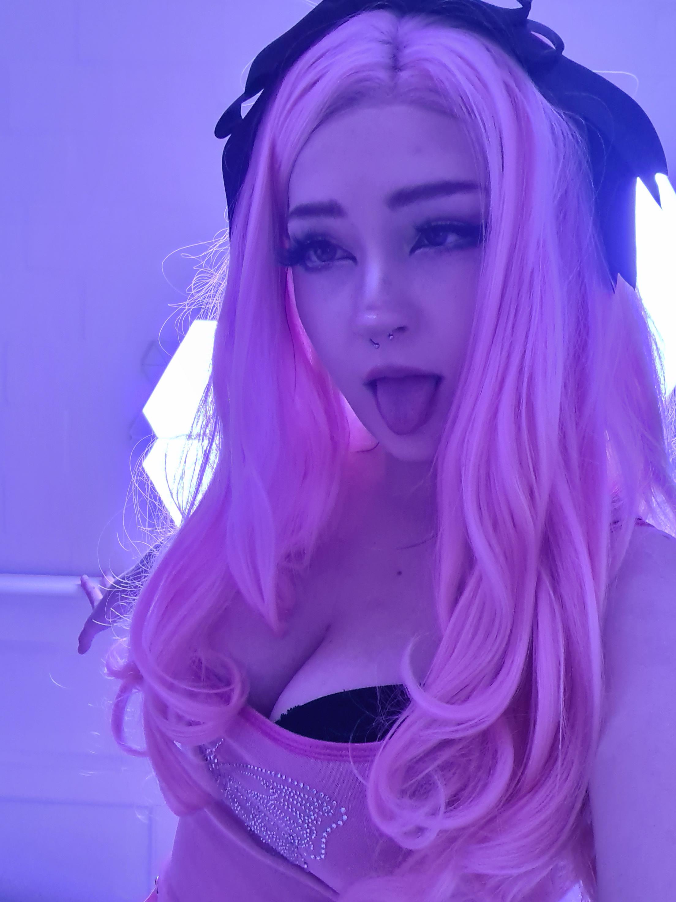 Small ahegao attempt | Scrolller
