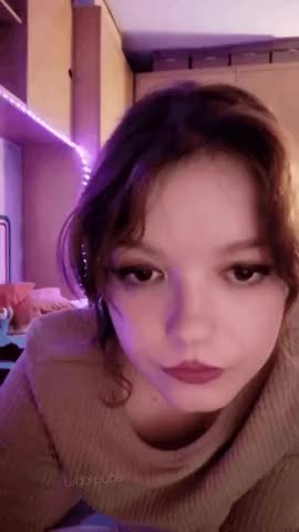 Arrow Up For free nudes in your Dms 🍒 (19) | Scrolller