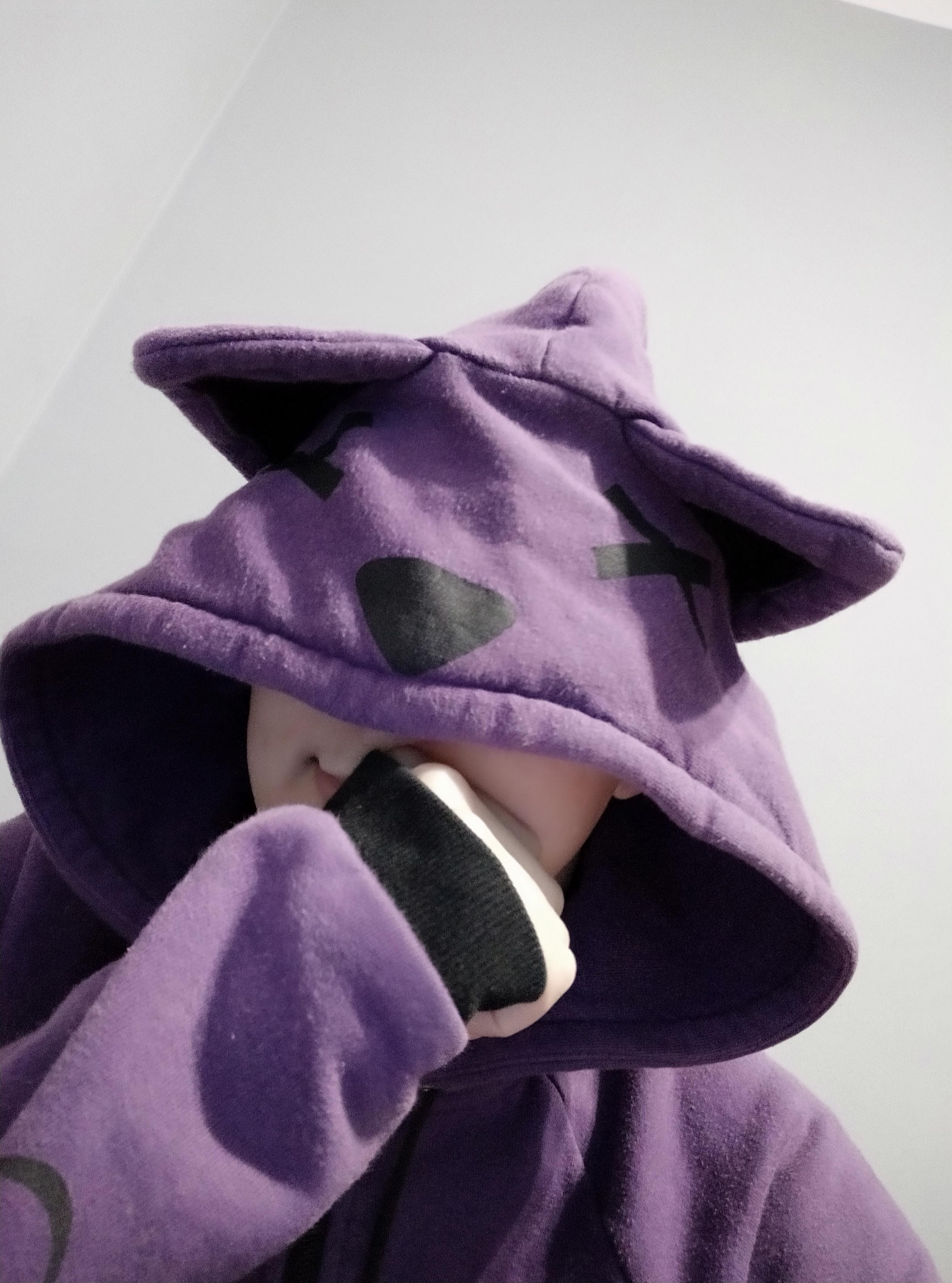 Smirk catboy~ | Scrolller