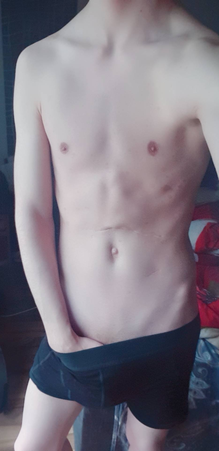 Smooth boyy [24] | Scrolller