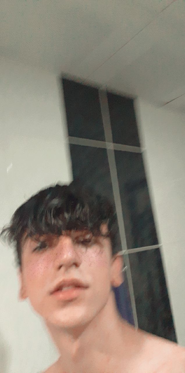 snap: levisluke | Scrolller