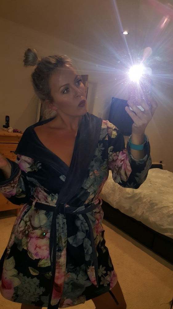 Sneaky pic while he's watching tv | Scrolller