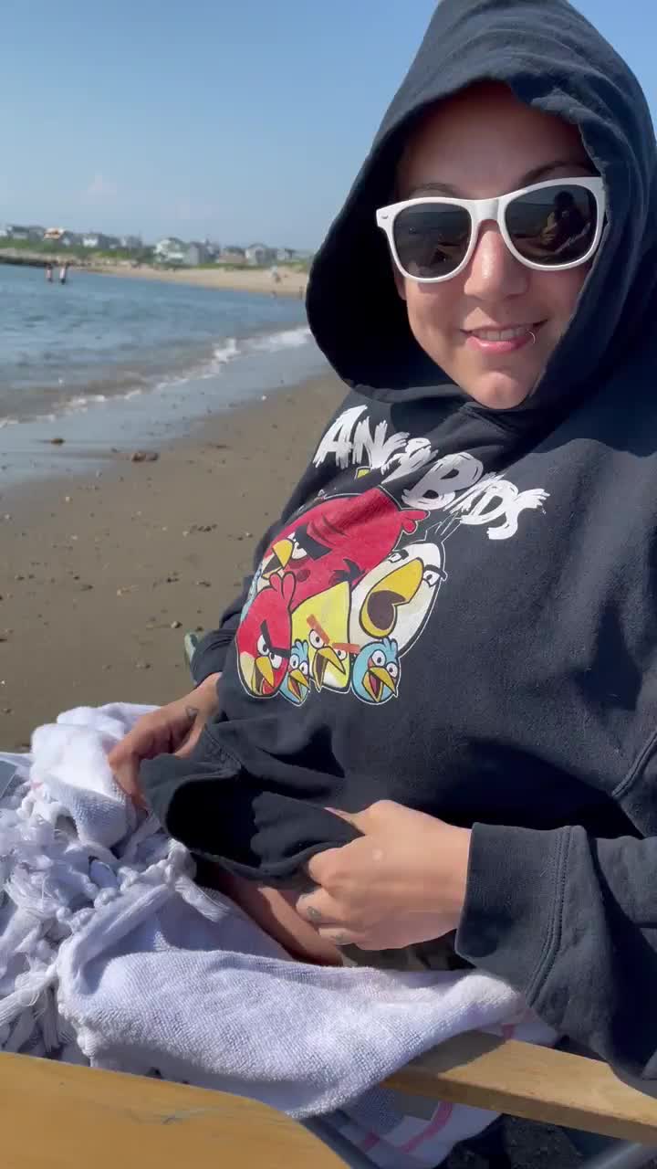 Sneaky Titty Drop on the Beach 😎 | Scrolller