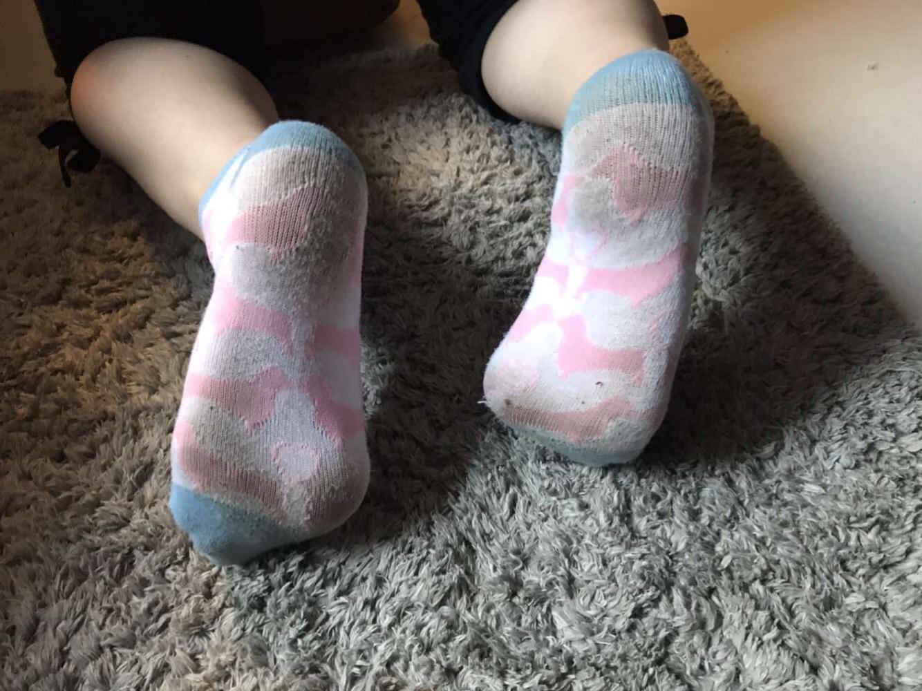 So stinky[Selling][Female18] | Scrolller