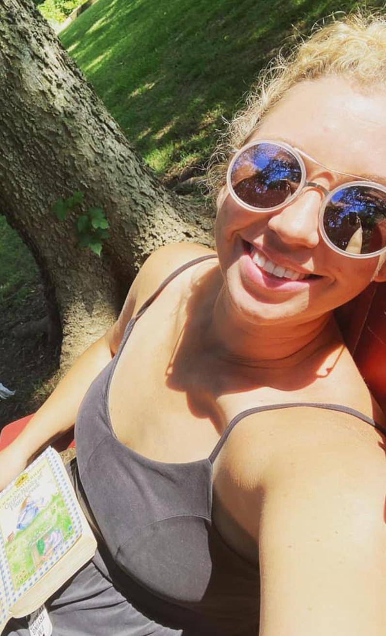 Soaking up the sun ☀️ 35[f] | Scrolller