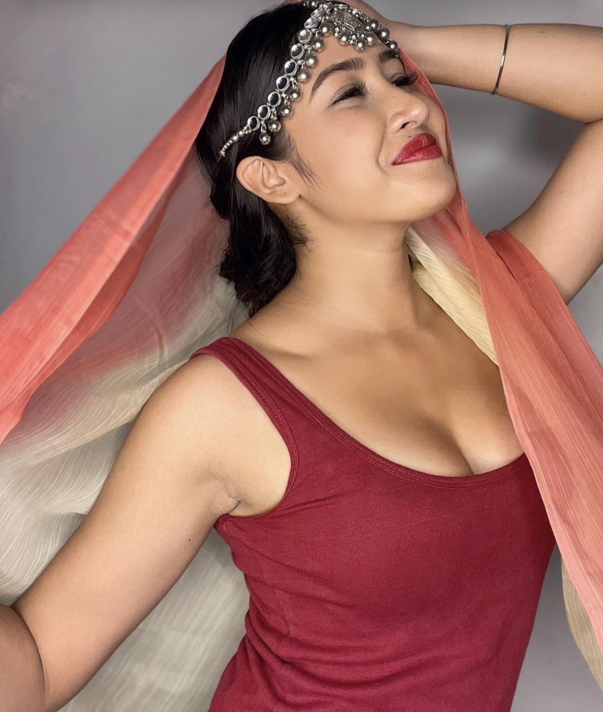 Sofia Ansari | Scrolller