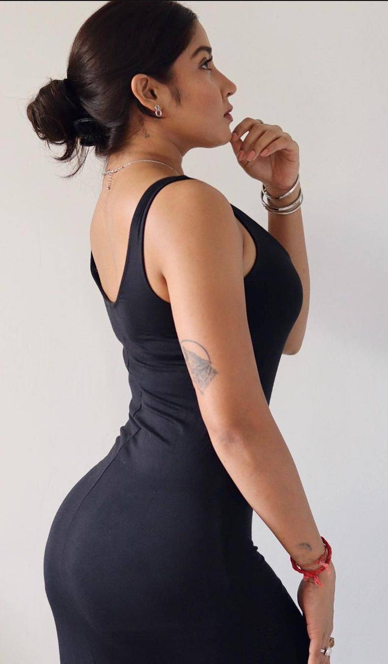 Sofia Ansari Scrolller