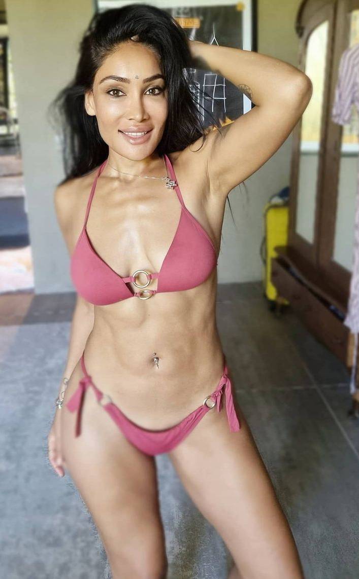 Sofia Hayat | Scrolller