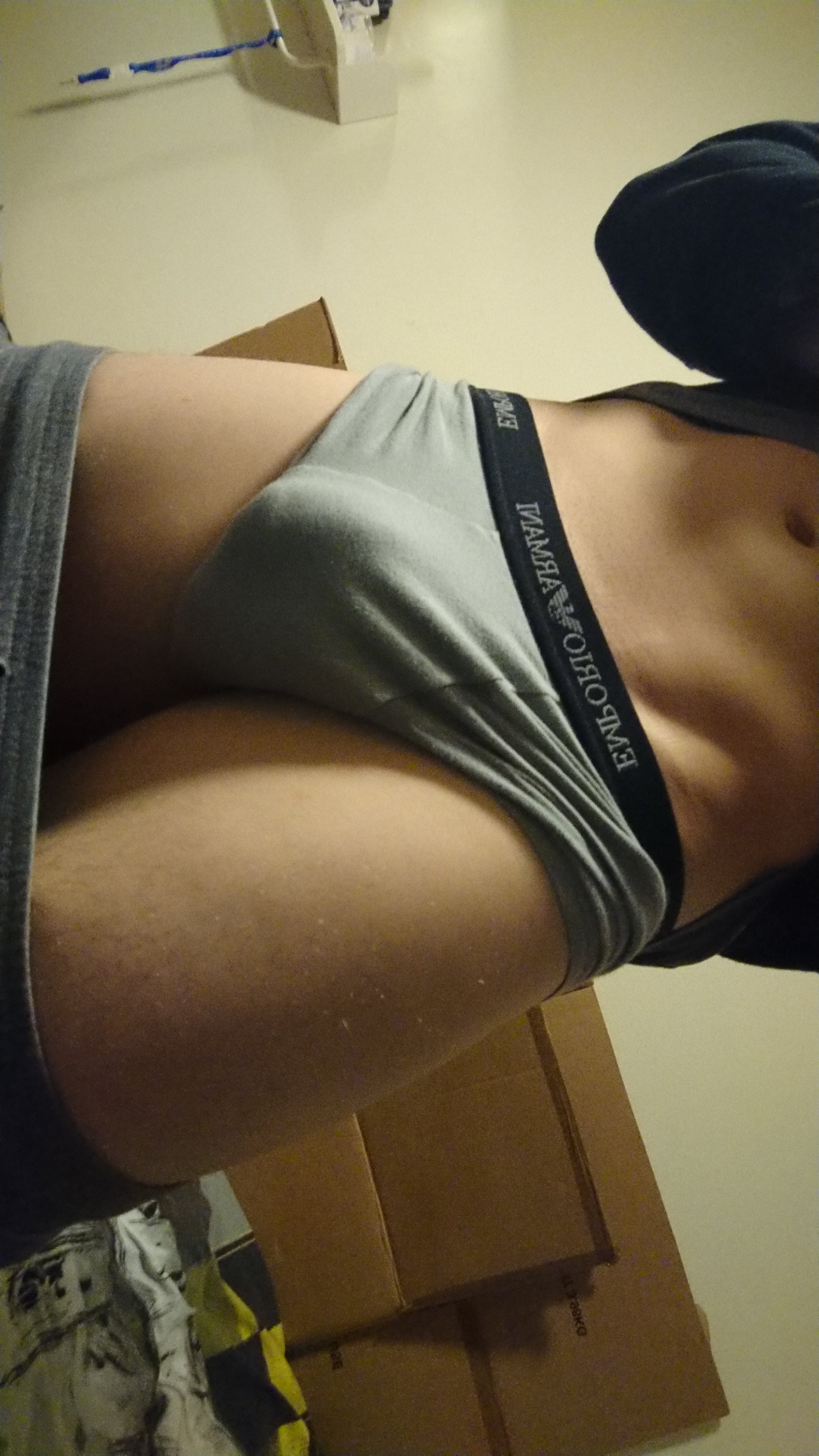 Soft lil bulge | Scrolller