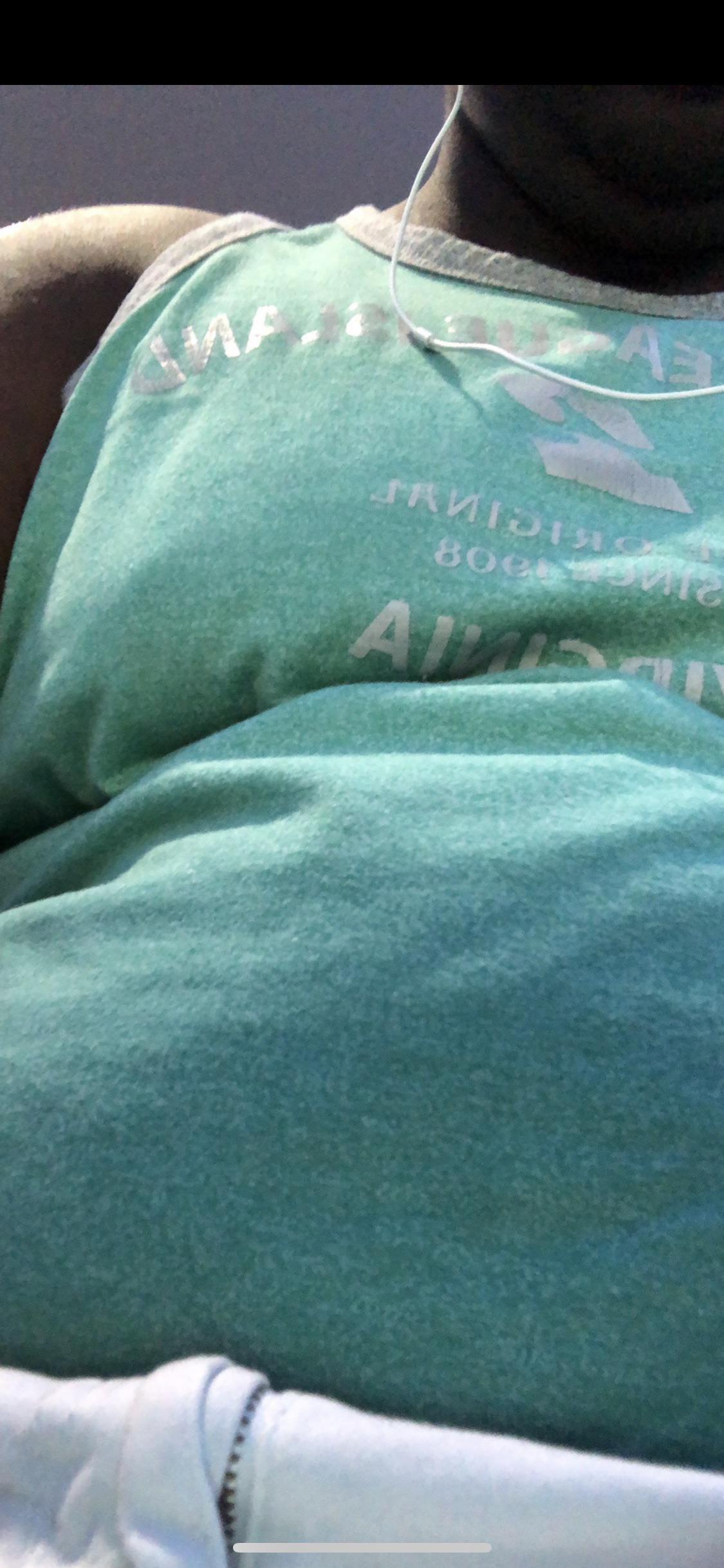 Some belly/moob action | Scrolller