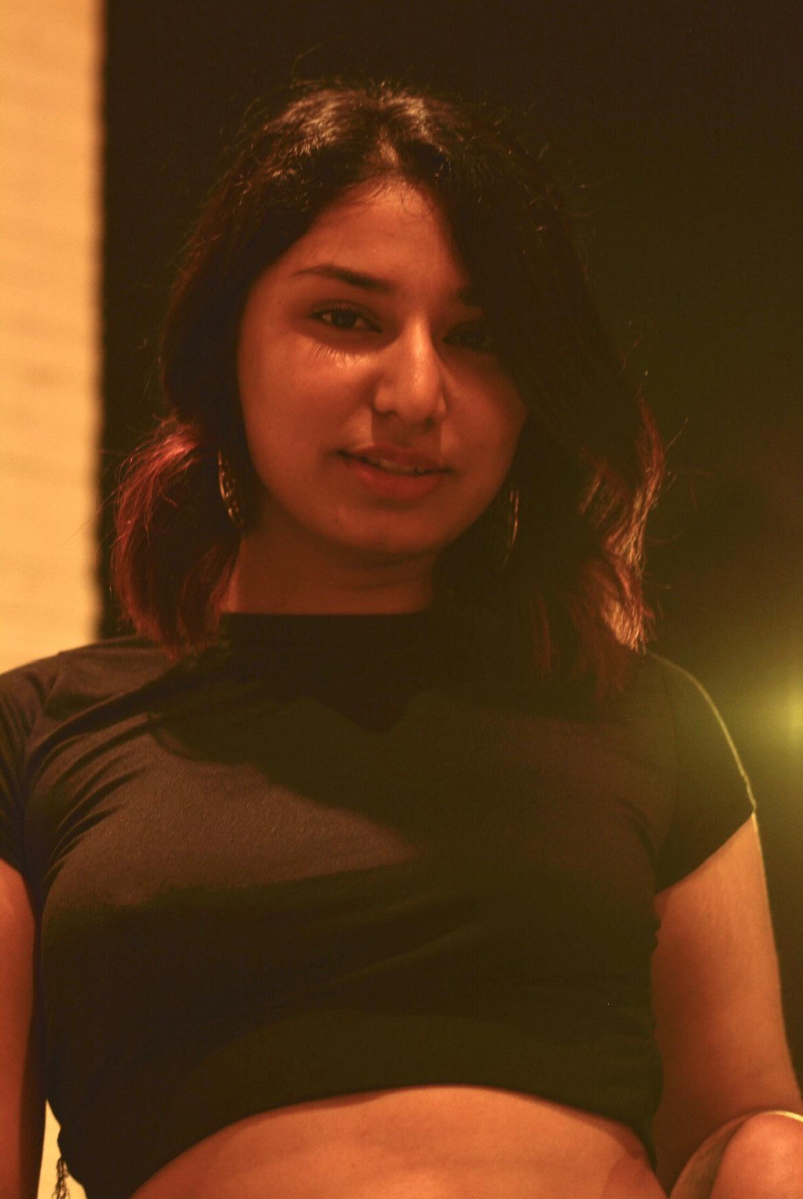 Some photoshoot content, what do y’all think? Should I do more? 😈😈🤤🤤👑👑🇵🇰🇵🇰 | Scrolller