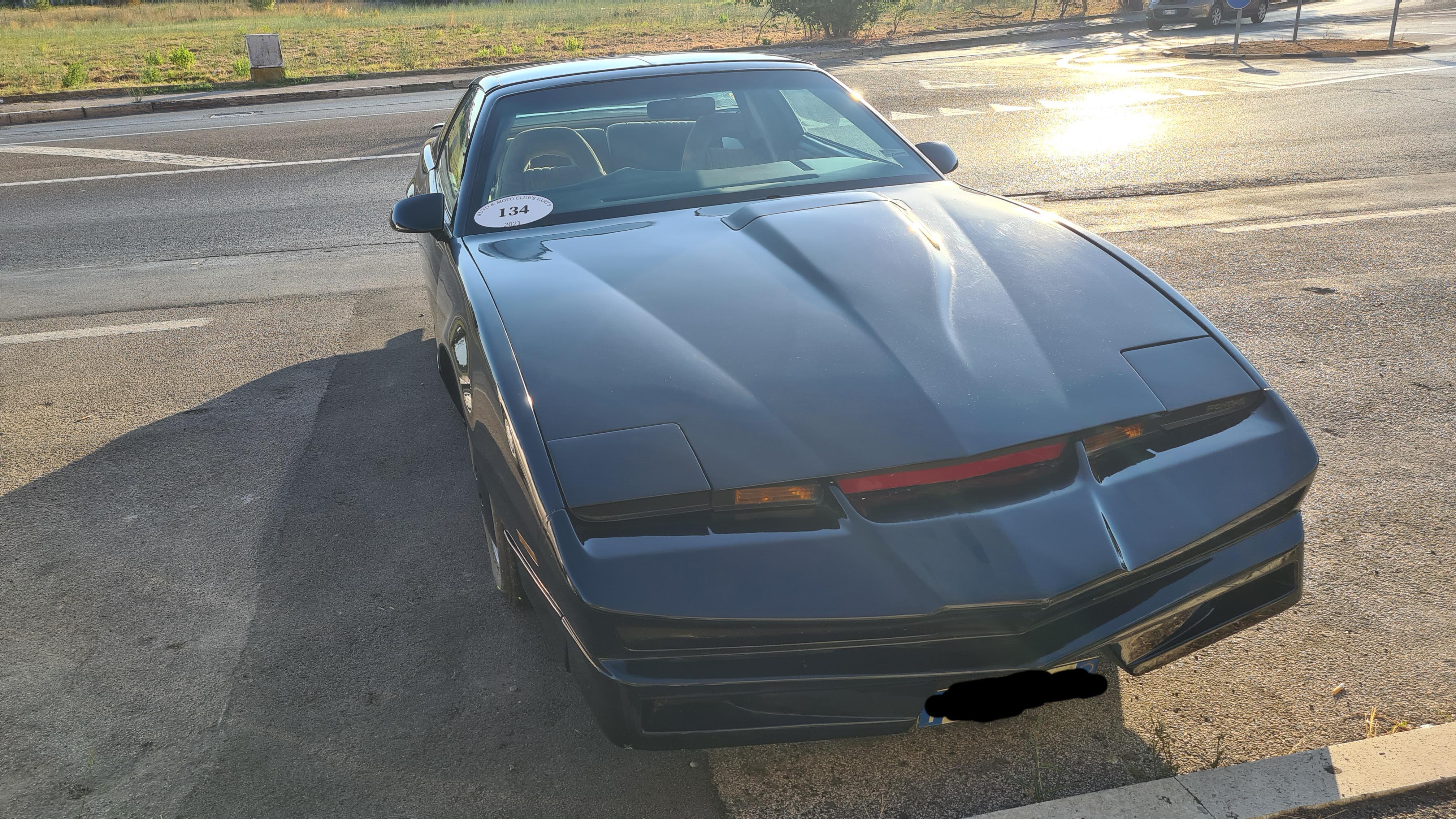 Someone made a perfect real life replica of KITT Supercar! | Scrolller