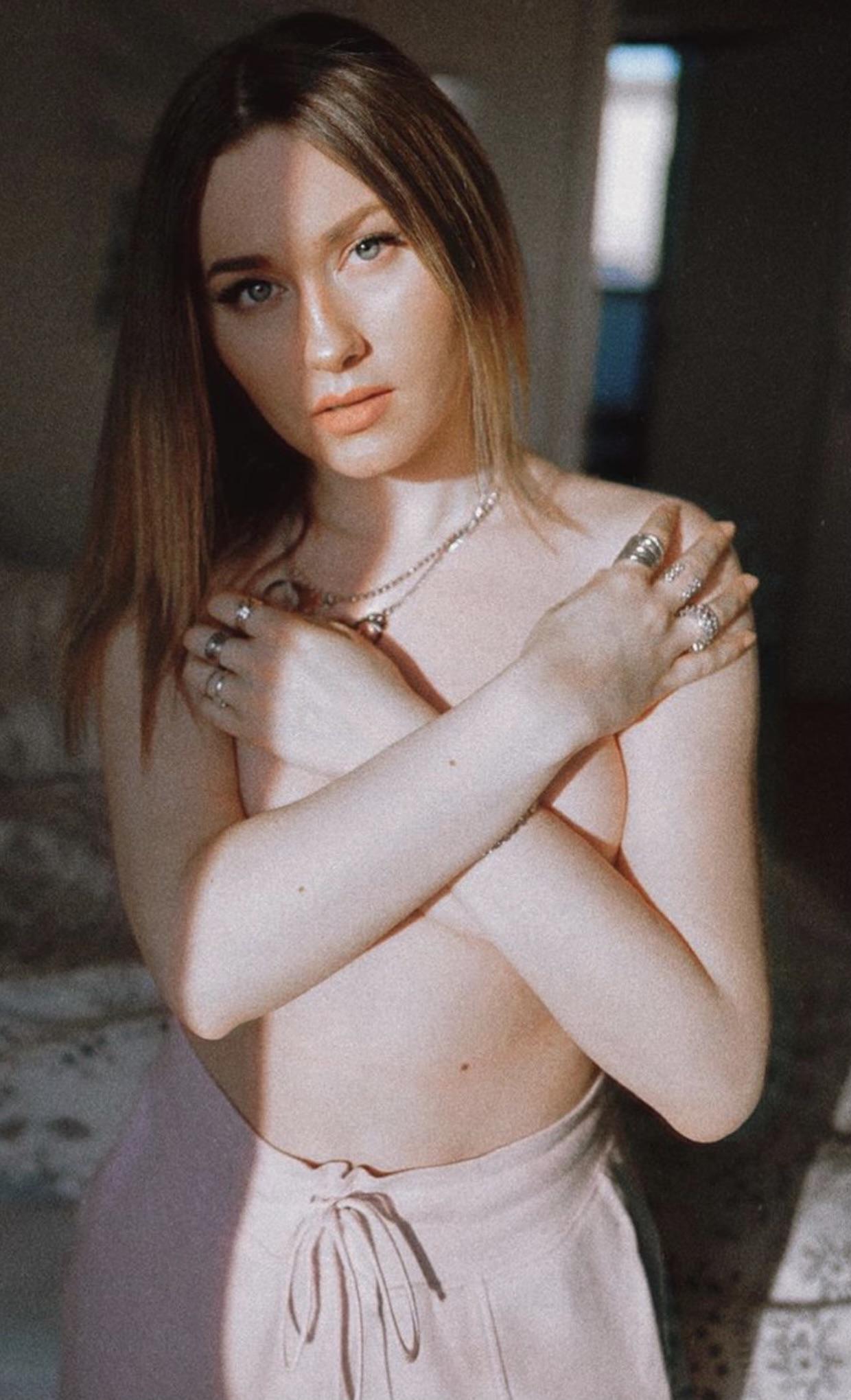 Sonny Loops | Scrolller