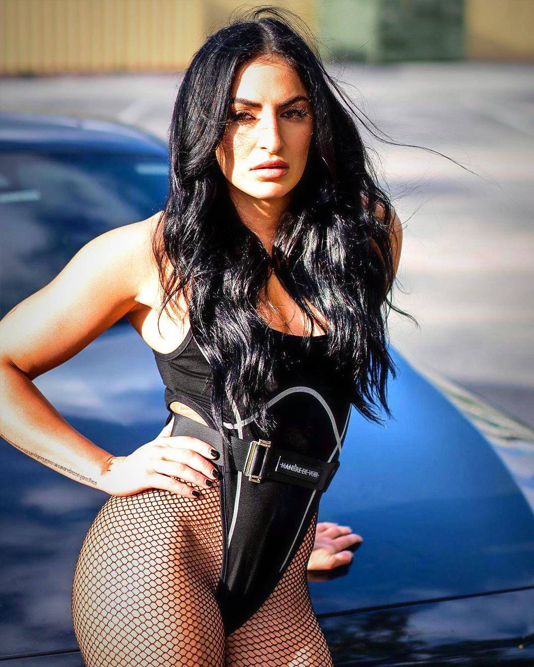 Sonya Deville | Scrolller