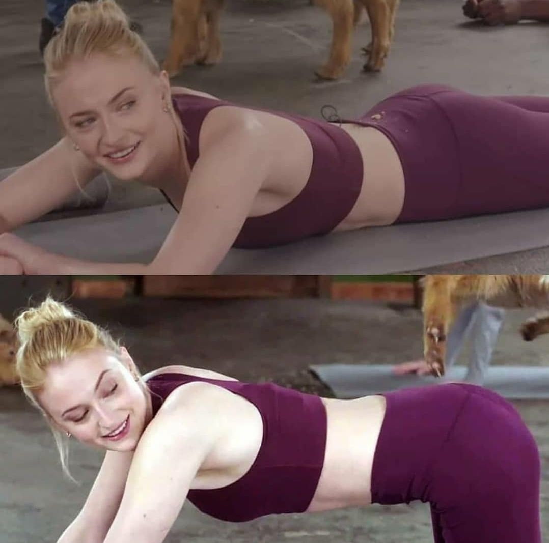 Sophie Turner | Scrolller