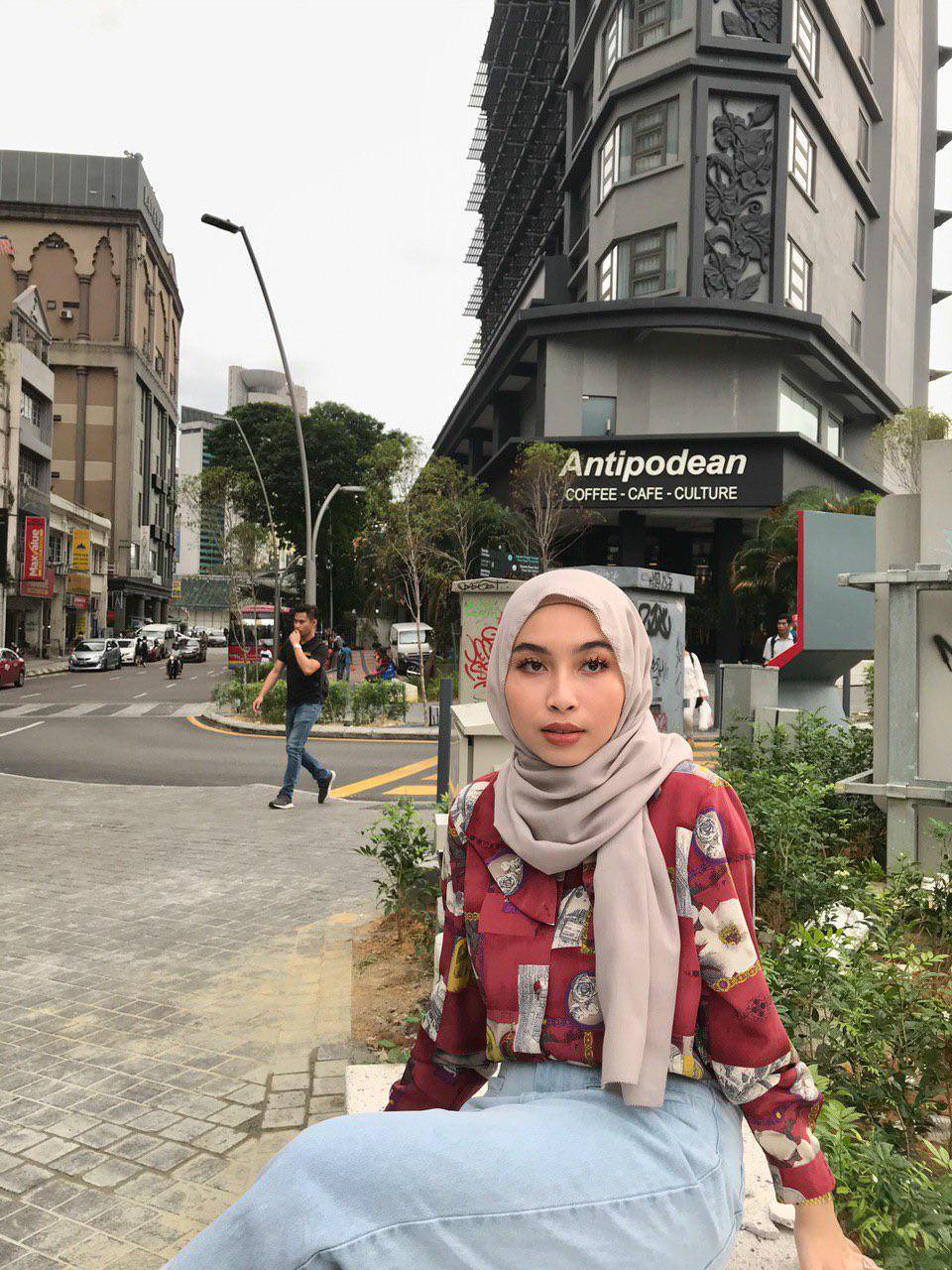 Sos siapa Kenal? | Scrolller