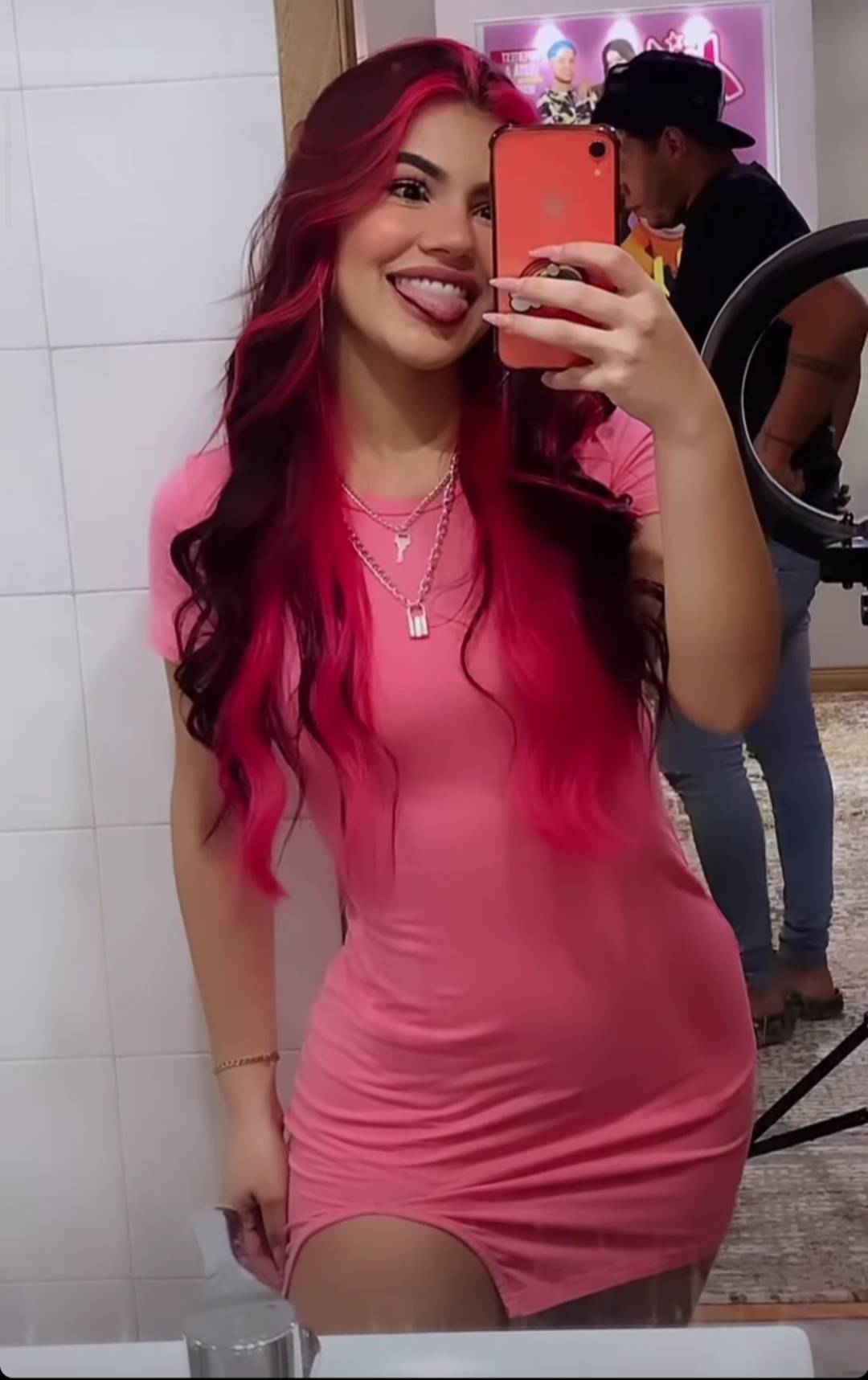 Soy el único que me encanta ver las piernas de Mariana 🤤🤤🔥 | Scrolller