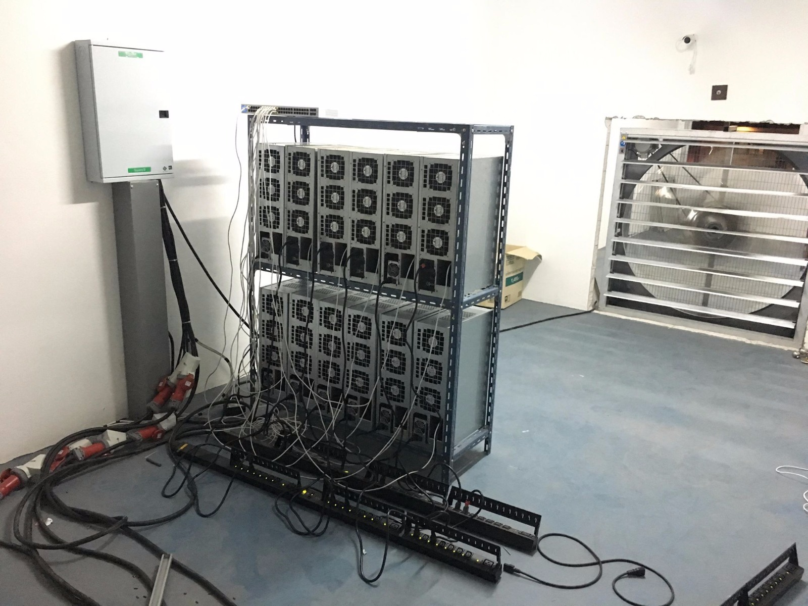 Space efficient. | Scrolller