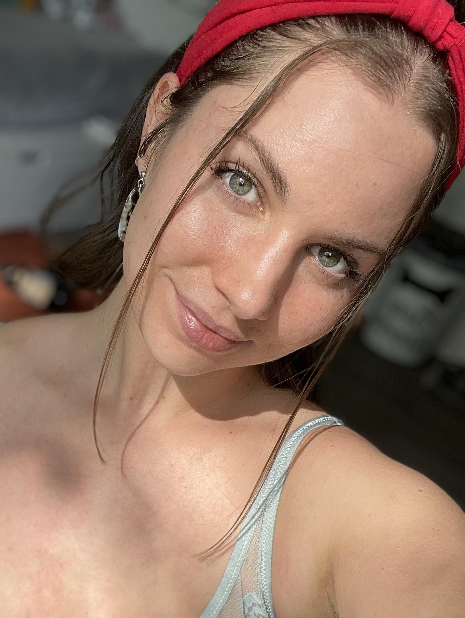 Sparkly. | Scrolller