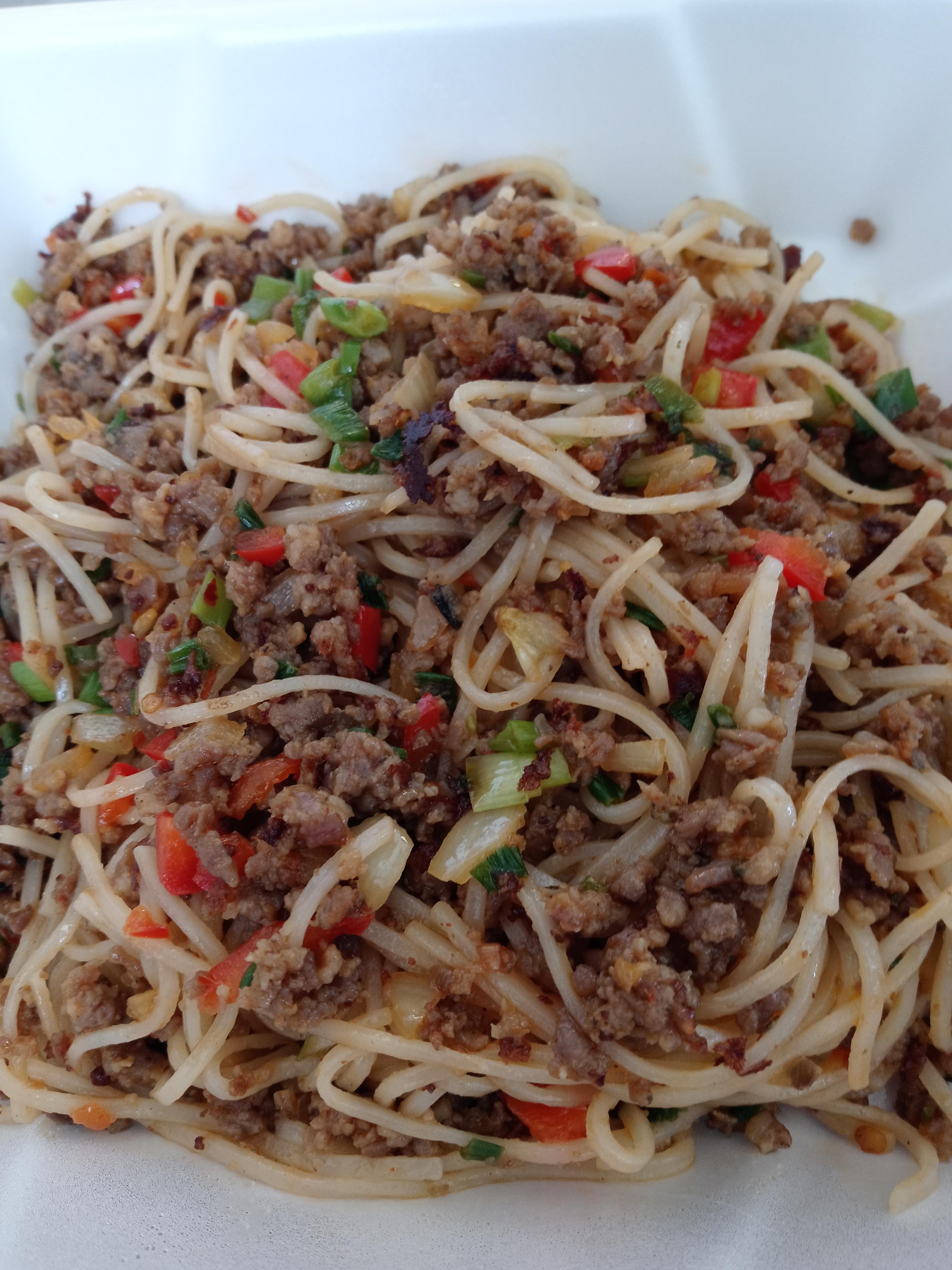 Spicy Thai noodles | Scrolller