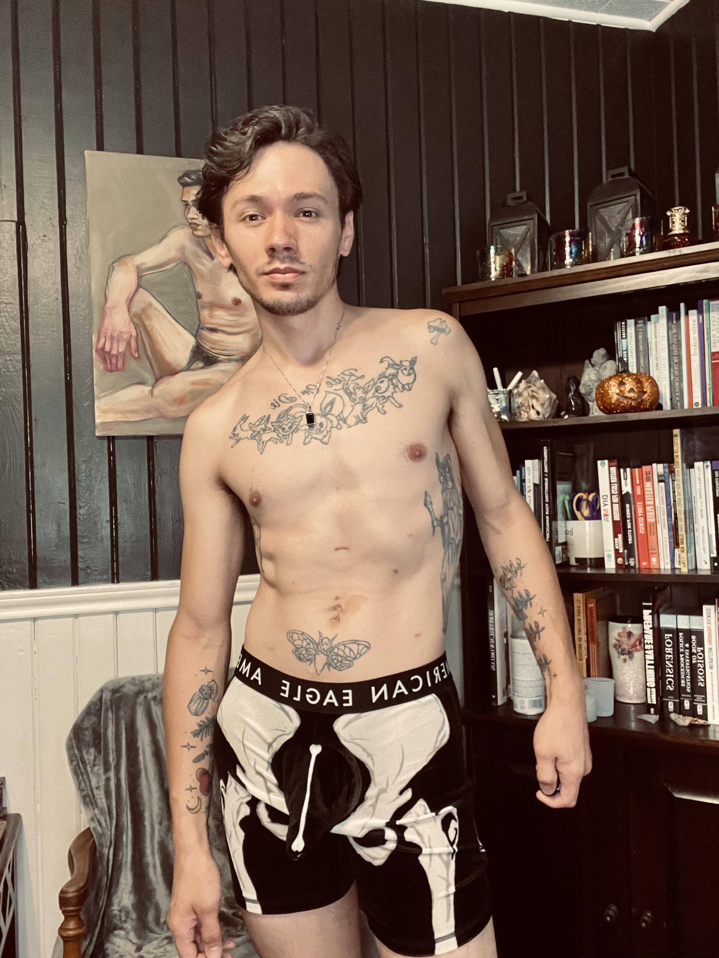 Spooky bones | Scrolller