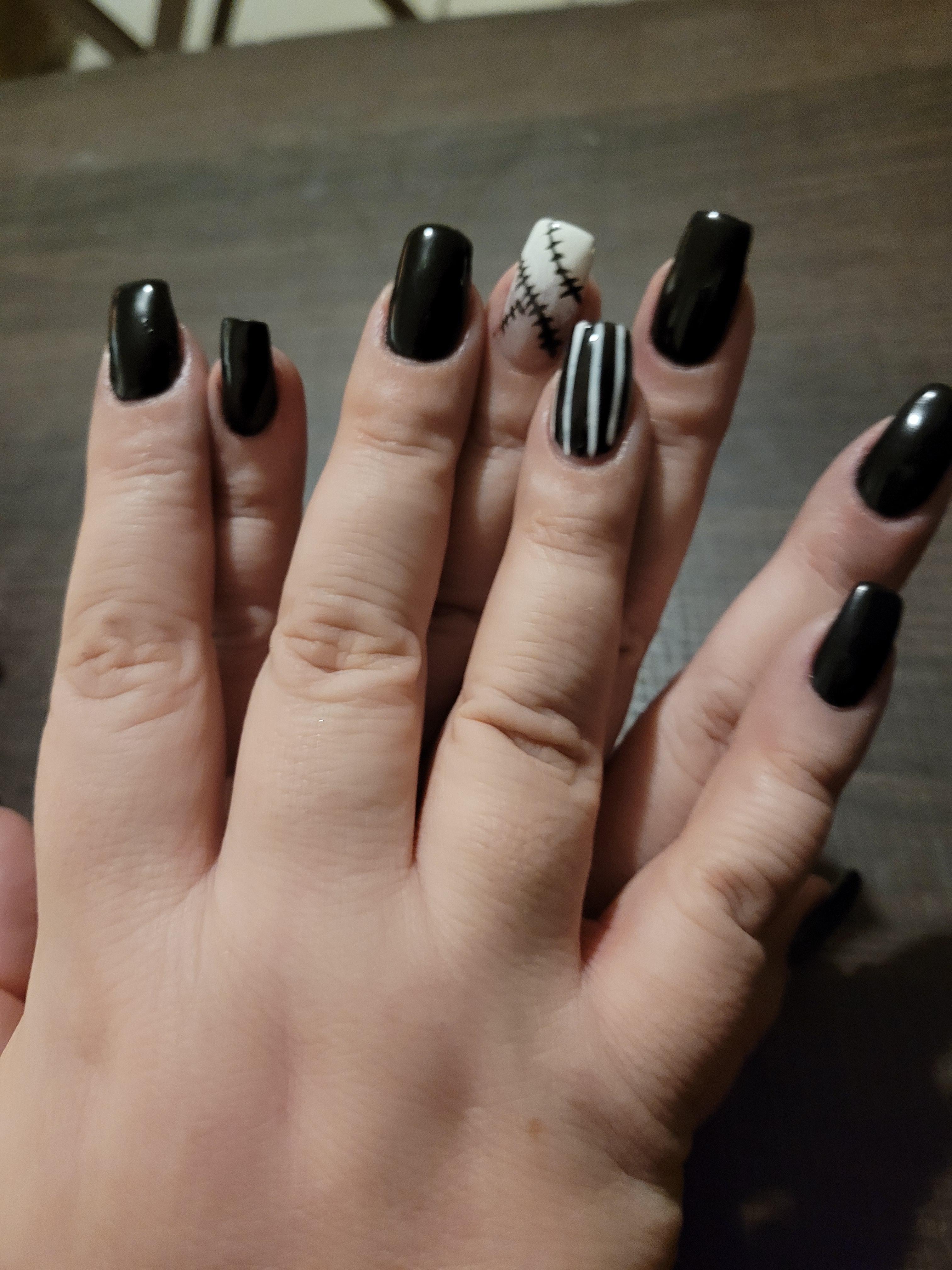 Spoopy Jack and Sally nails! | Scrolller