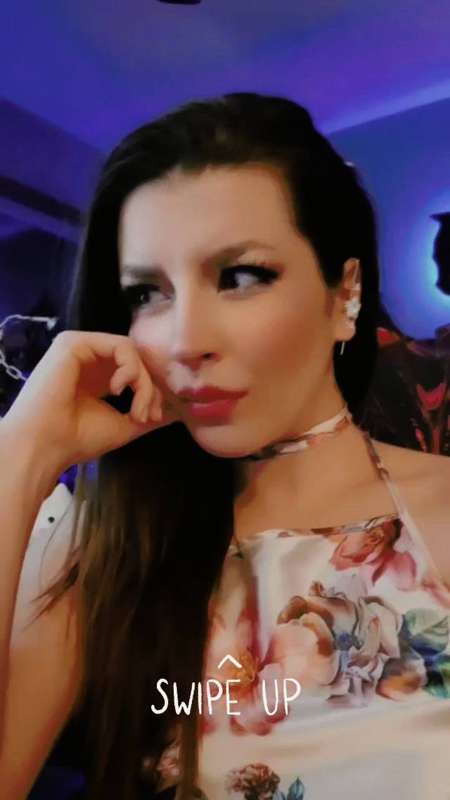 Spring Flower | Scrolller