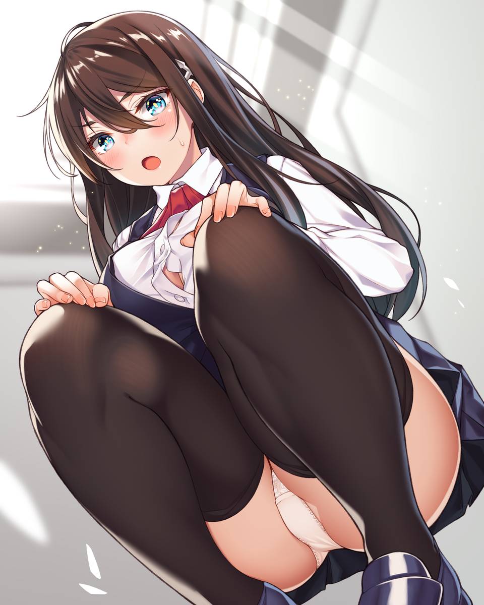 Squatting [Artist's Original] | Scrolller