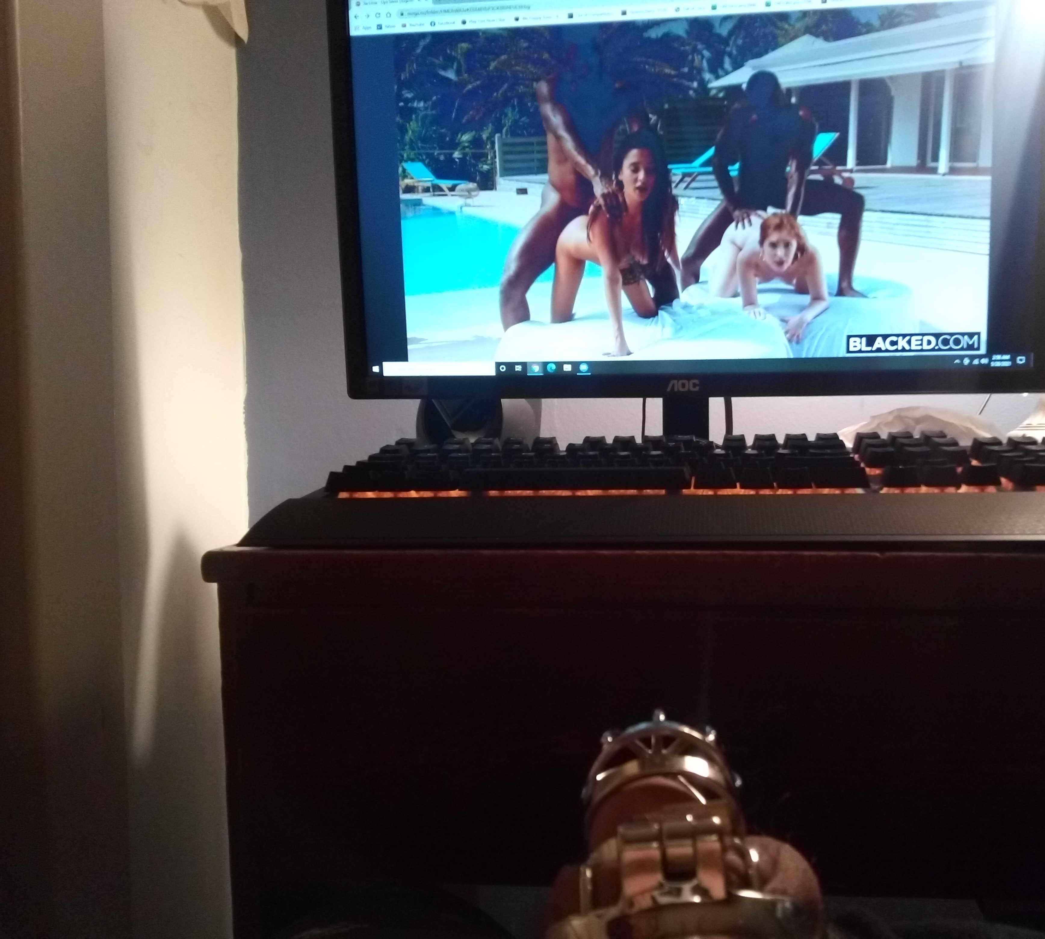 Standard night | Scrolller