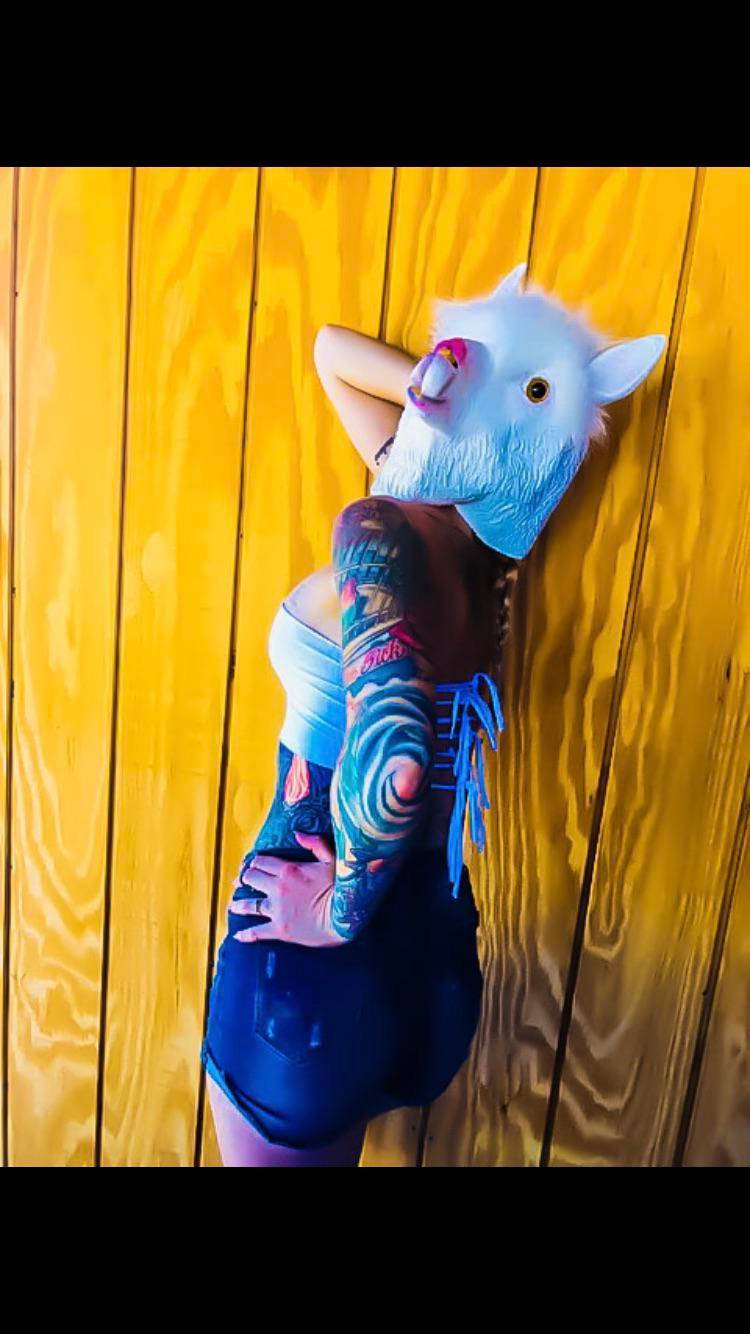 Stay weird | Scrolller