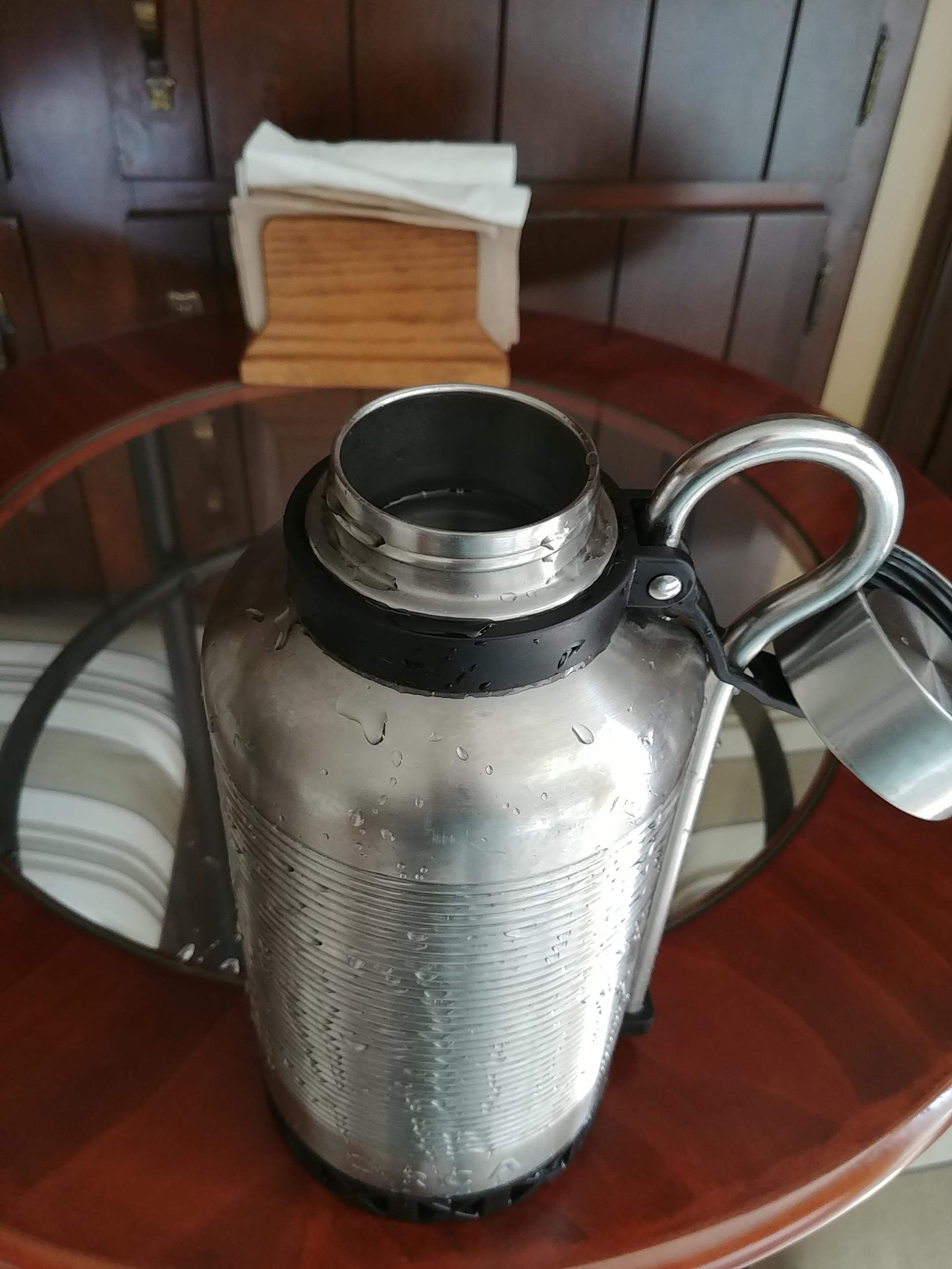 Staying hydrated with this big boi | Scrolller