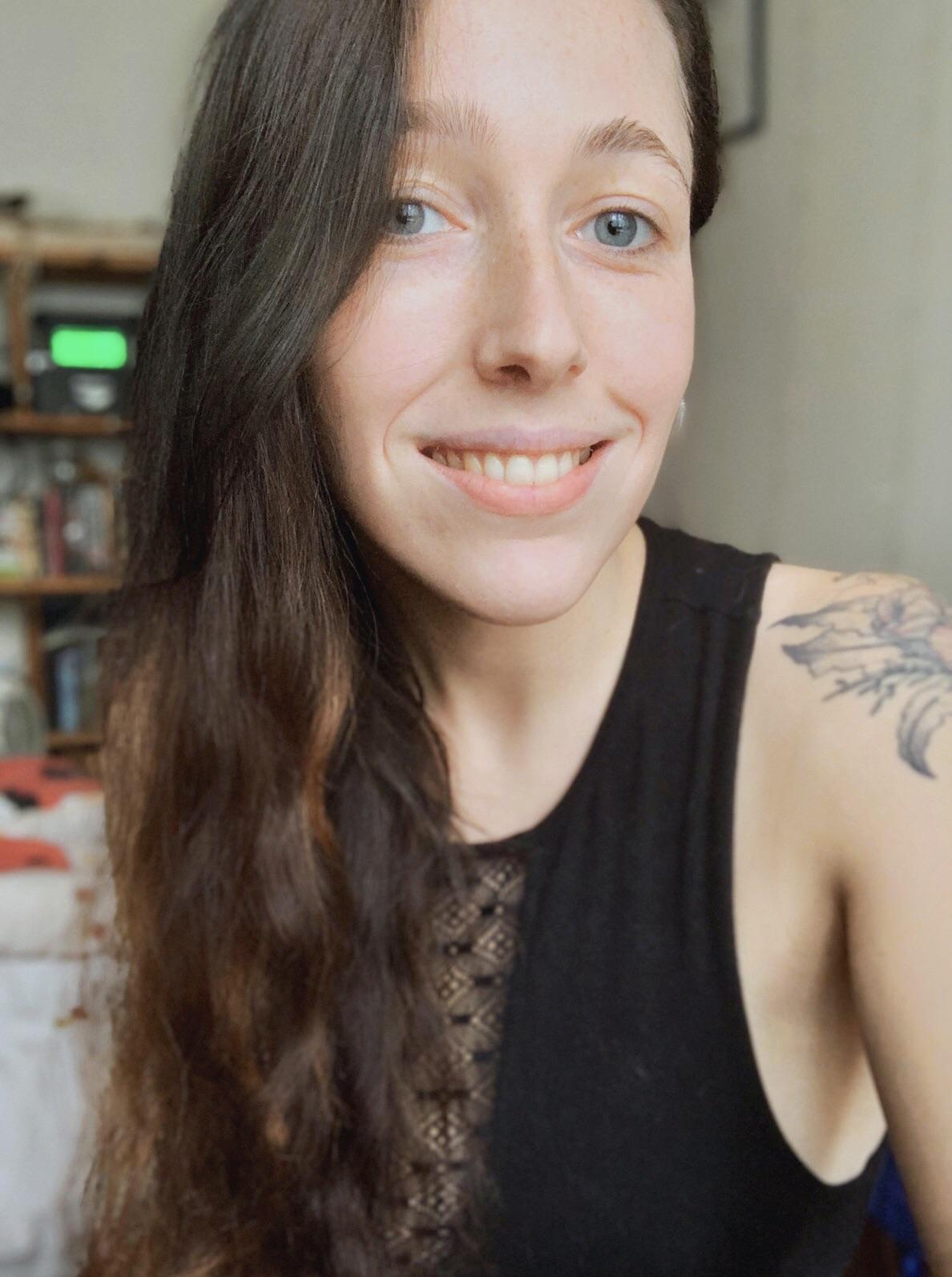 Still no makeup but showing some teeth this time :) | Scrolller