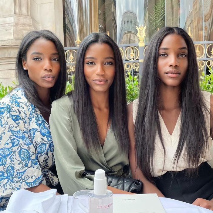 Straight hair beauties | Scrolller