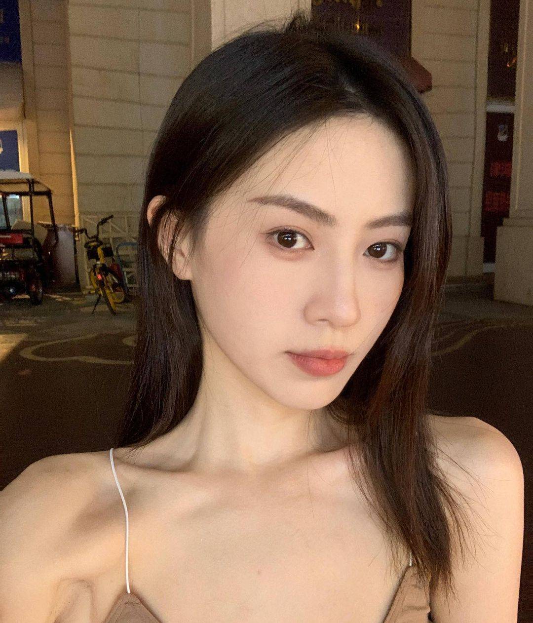 String straps | Scrolller