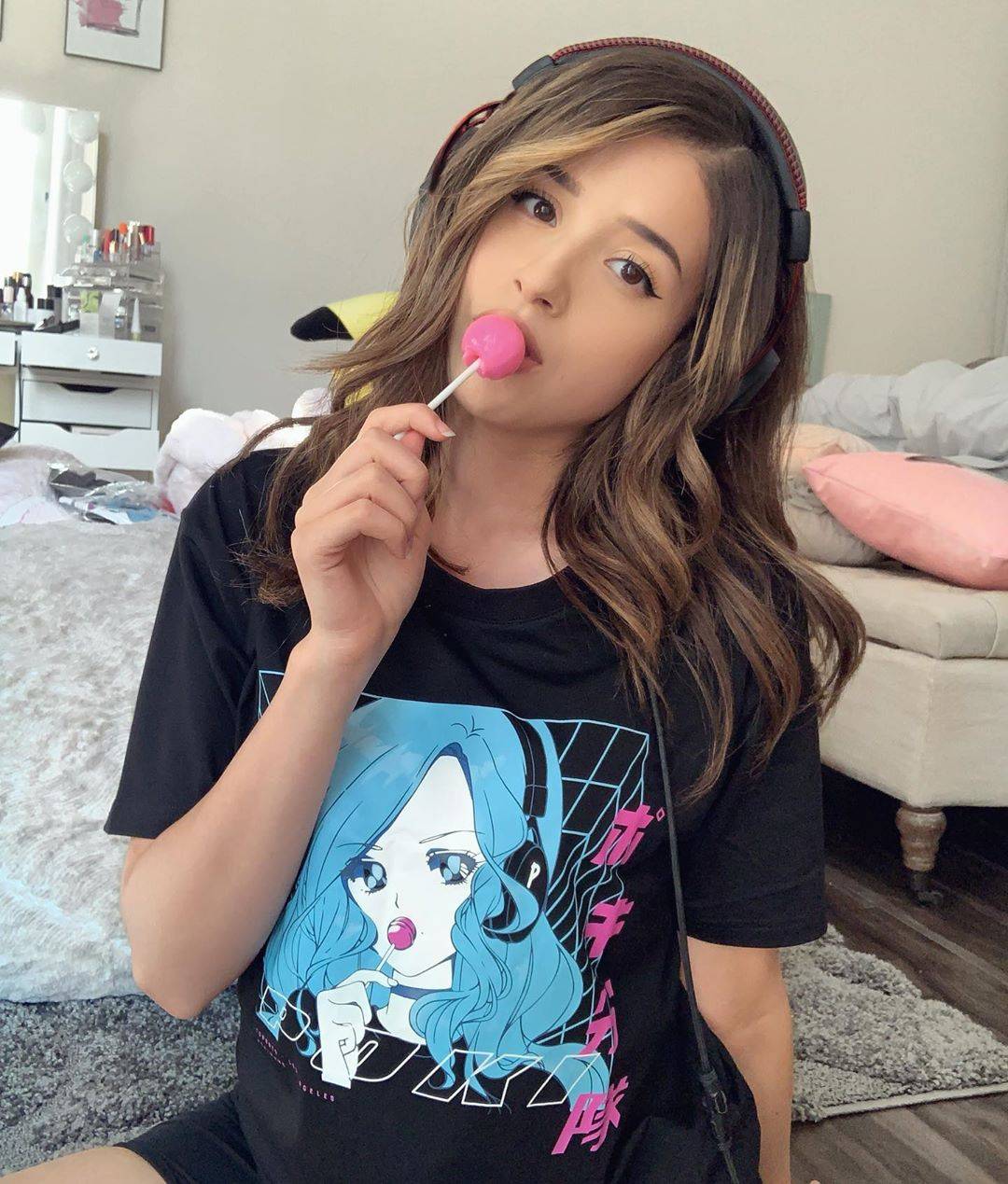 Stroking to Pokimane and itshafu, wanna have some fun? | Scrolller