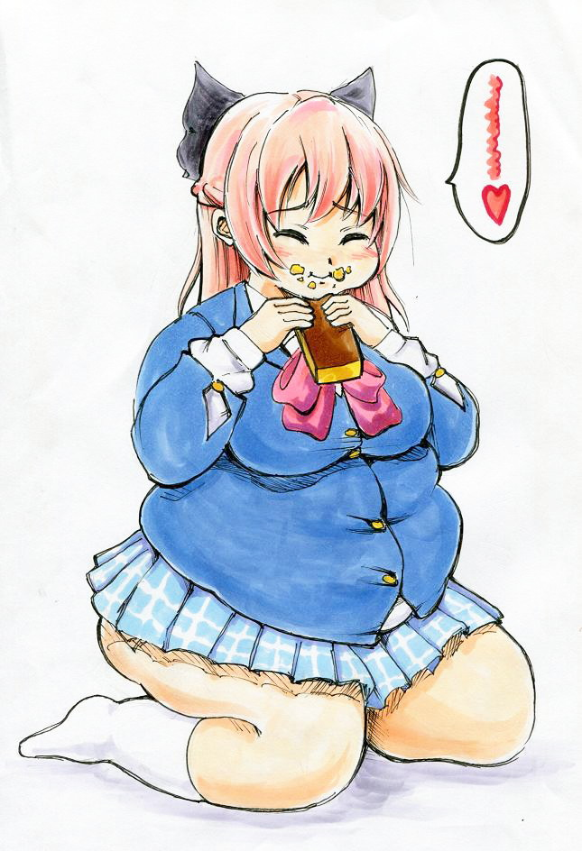 Stuffed with joy and snacks (Source in comments) | Scrolller