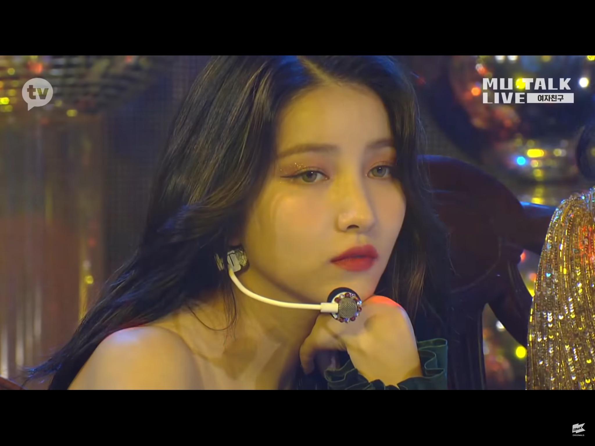 Stunning sowon | Scrolller