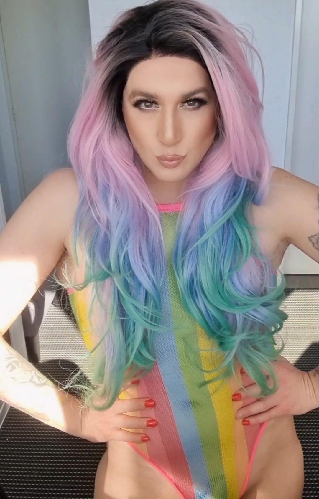 Suck my rainbow 😈🌈 | Scrolller