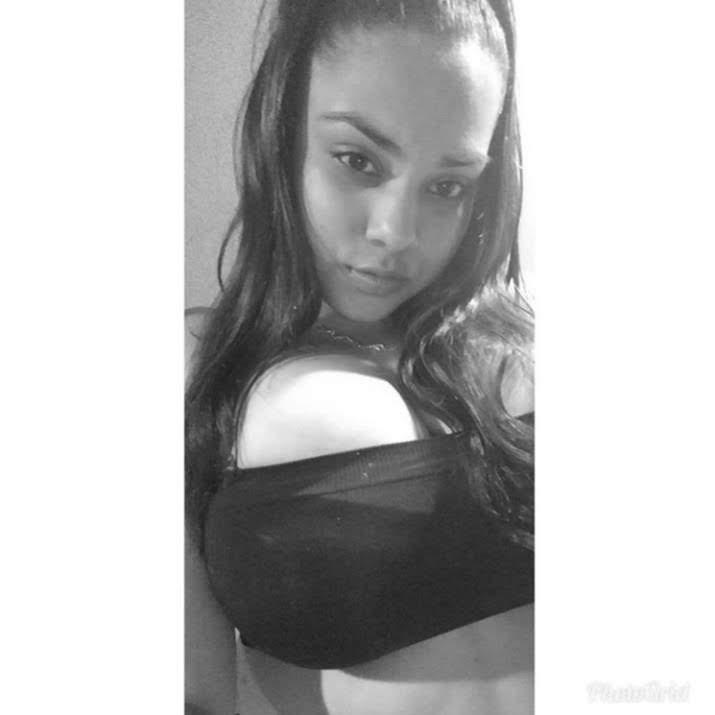 Suckable titties | Scrolller