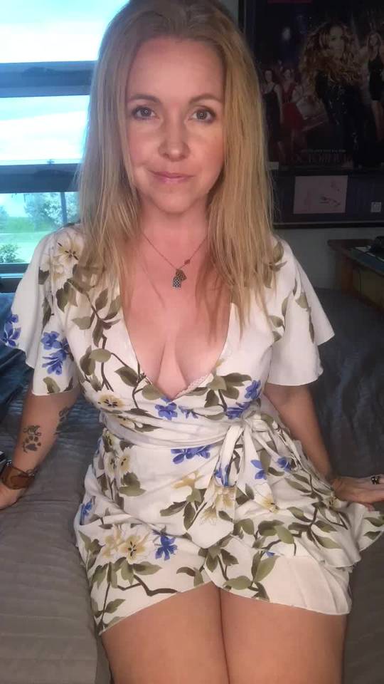Need some help with my moisturizer - can you cum and do my hard to ... Need some help with my moisturizer - can you cum and do my hard to ...